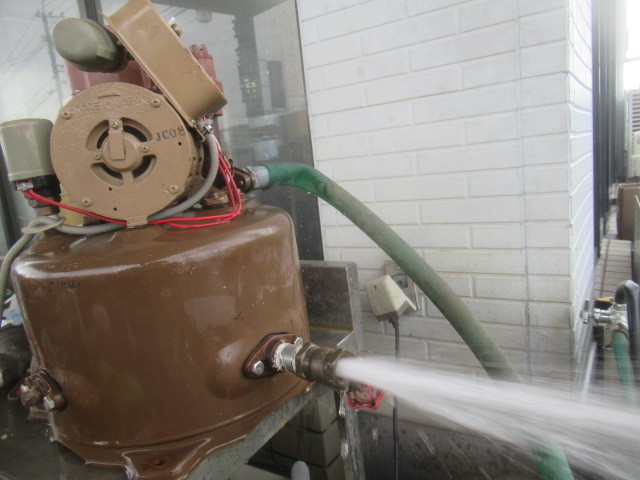 【やや傷や汚れあり】【4】14 井戸ポンプ うず流れポンプ イワヤポンプ 浅井戸用 岩谷電機製作所 WSS-151 動作画像有 の落札情報詳細| ヤフオク落札価格情報 オークフリー