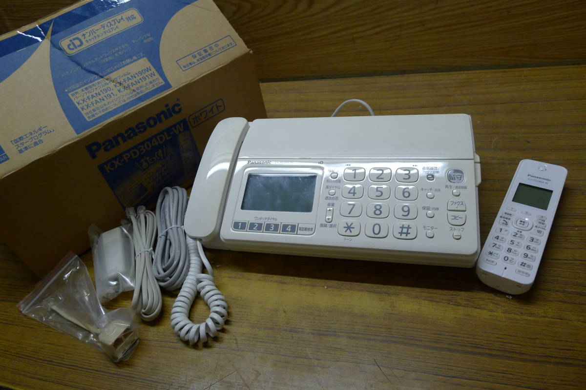 【やや傷や汚れあり】GG194 Panasonic J-DECT おたっくす KX-PD304DL-W パーソナルファクス 100V 120W ナンバーディスプレイ対応 本体通話確認済/100 ...