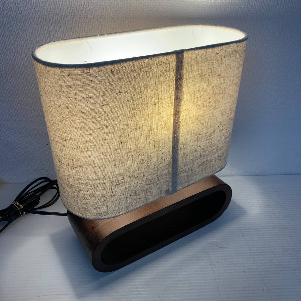 【目立った傷や汚れなし】送料無料 美品 テーブルランプ NITORI ニトリ エリッセ（ミドルブラウン） 口径E26 間接照明 デスクランプ ...