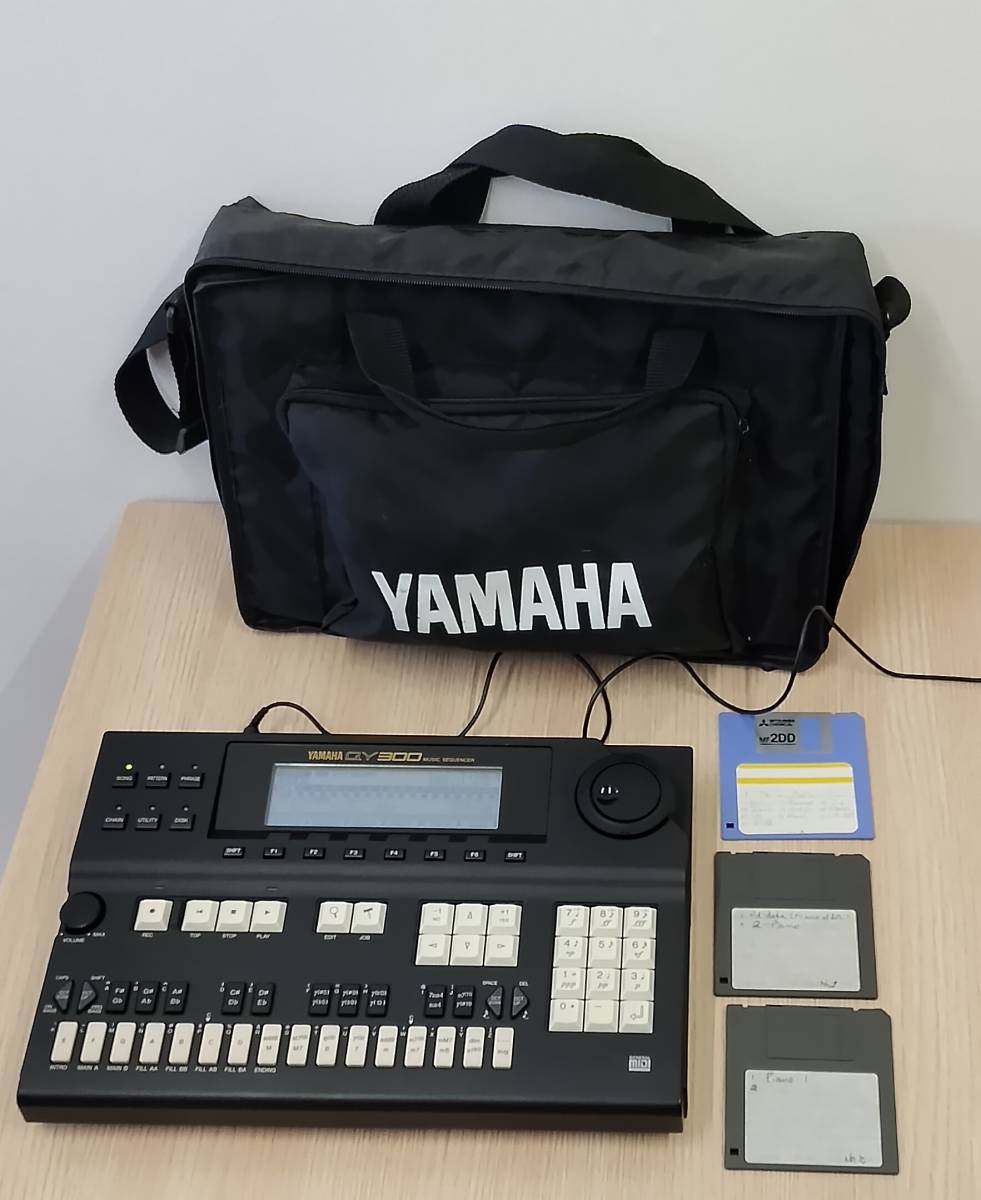 【傷や汚れあり】【254】YAMAHA QY300 ヤマハ MUSIC SEQUENCER ミュージック シーケンサー ジャンクの落札情報詳細 ...