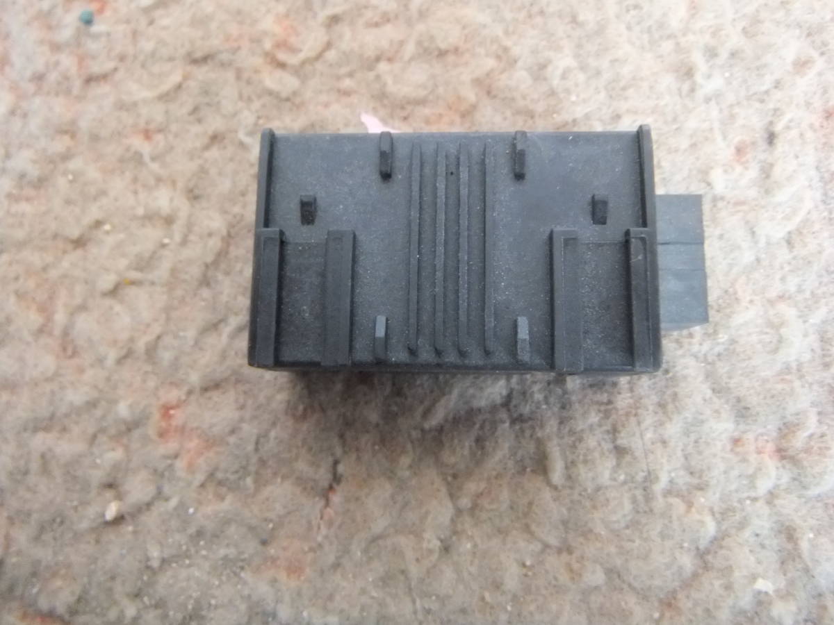 【やや傷や汚れあり】(アルファロメオ ジュリエッタ 940 940141) パワーシート コントロールユニット シートヒーター コンピューター ...