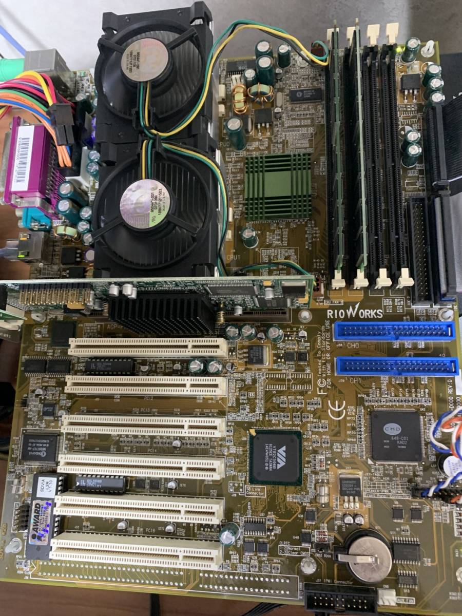 【目立った傷や汚れなし】★☆中古品 RIOWORKS SDVIA-L2R Dual Socket 370 対応 (VIA Apollo Pro ...