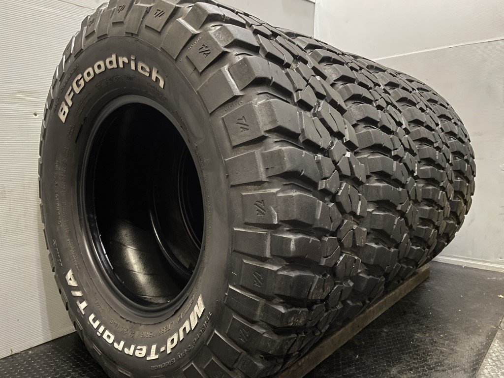 【傷や汚れあり】BF Goodrich Mud-Terrain T/A KM2 LT285/75R16 126/123Q 16インチ 夏タイヤ 4本 バリ溝 ホワイトレター (VTN712 ...