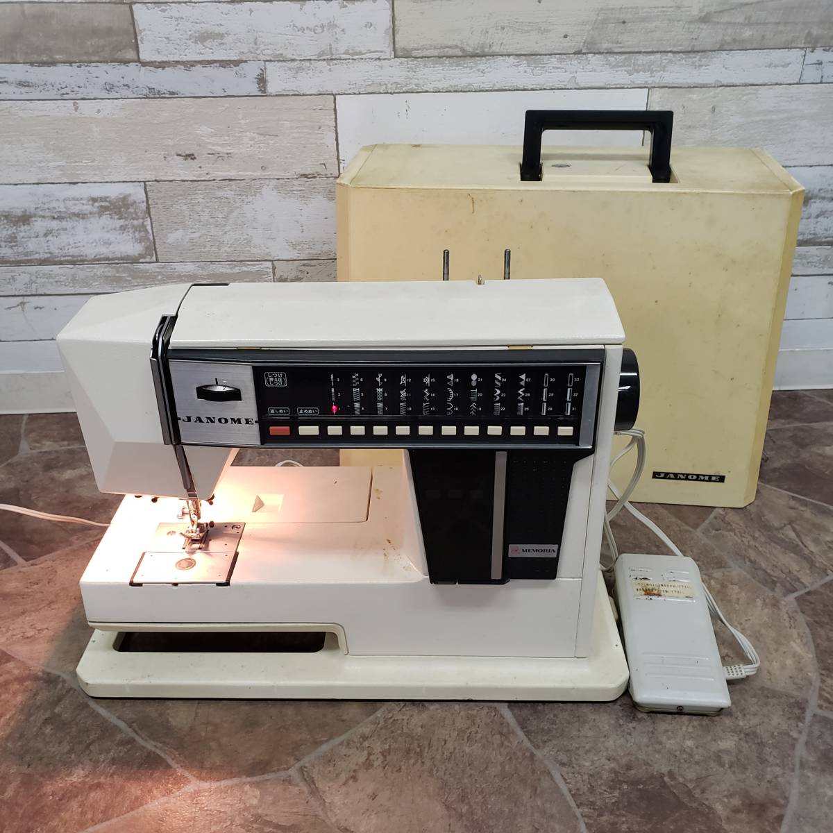 【傷や汚れあり】F256703(021)-711/OD3000 JANOME MODEL 5002 ミシン ケース、ペダル付き ジャノメの落札 ...