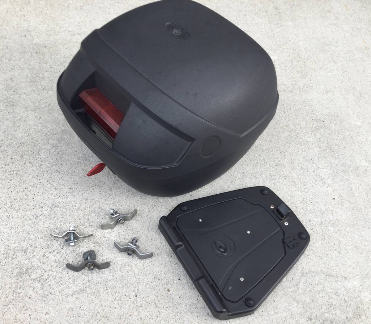 【新品】新品 COOCASE S28 VIVO BASIC 無塗装 ブラック リアボックス 未使用 サンドブラック S28-BL クーケース ヴィーボ CC10001 インナーライナーの落札 ...