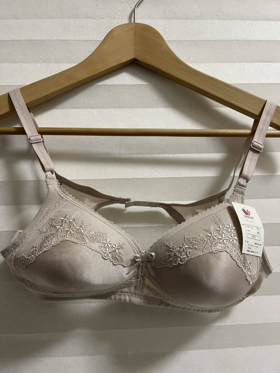 【未使用】新品タグ付き Wacoal ワコール LINAJES ブラジャー サイズ A75の落札情報詳細 - Yahoo!オークション落札価格検索 オークフリー