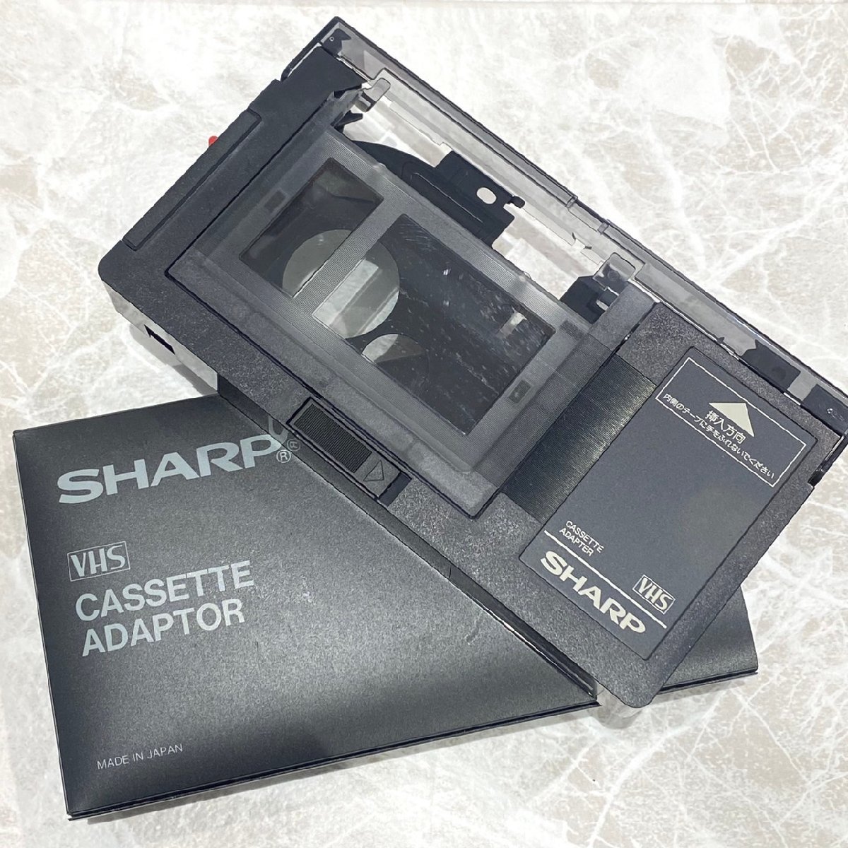 【傷や汚れあり】動作未確認 SHARP VR-C2CA VHS CASSETTE ADAPTOR シャープ カセットアダプター 現状品お渡し 部品取り コレクション コレクター 人気 ...