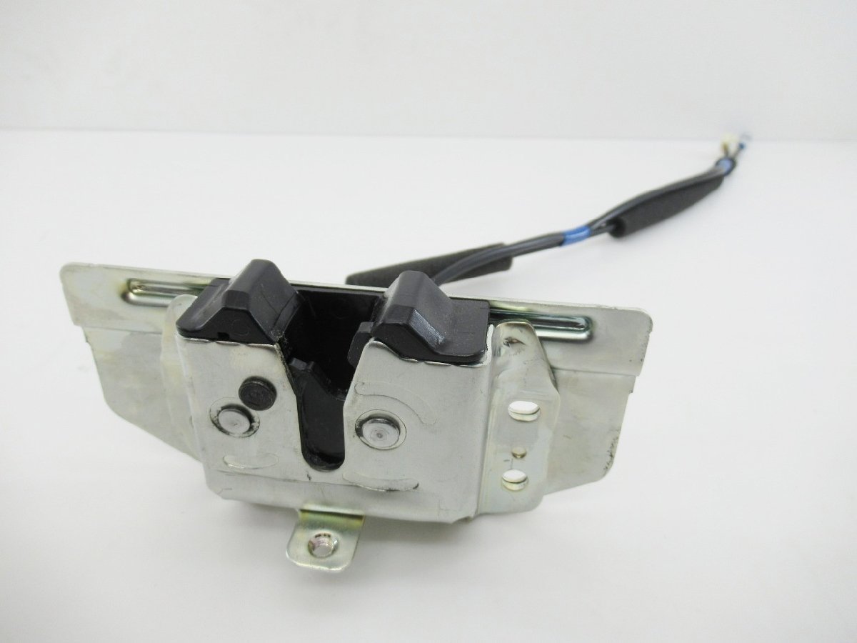 【未使用】 純正未使用品 ハイエース TRH200V 純正 バックドア ロック 【 69350-26131 】(M082132)の落札情報詳細 ...