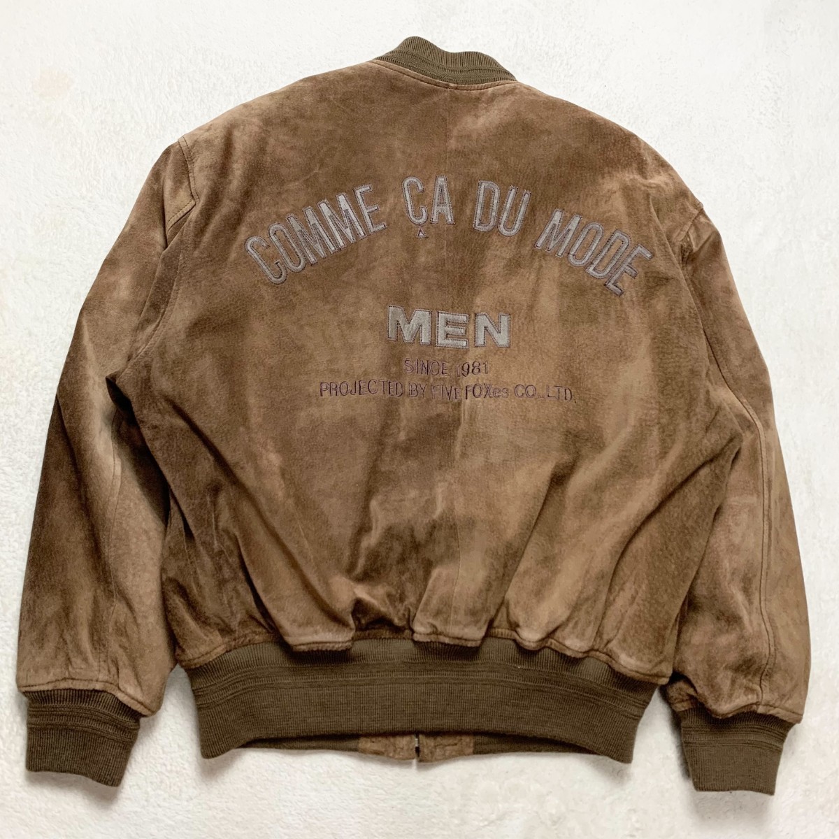 【目立った傷や汚れなし】希少XL コムサデモード【極上の本革】COMME CA DU MODE スタジャン レザージャケット ブルゾン ピッグスキン 豚革 スエード ブラウン 刺繍の落札情報 ...