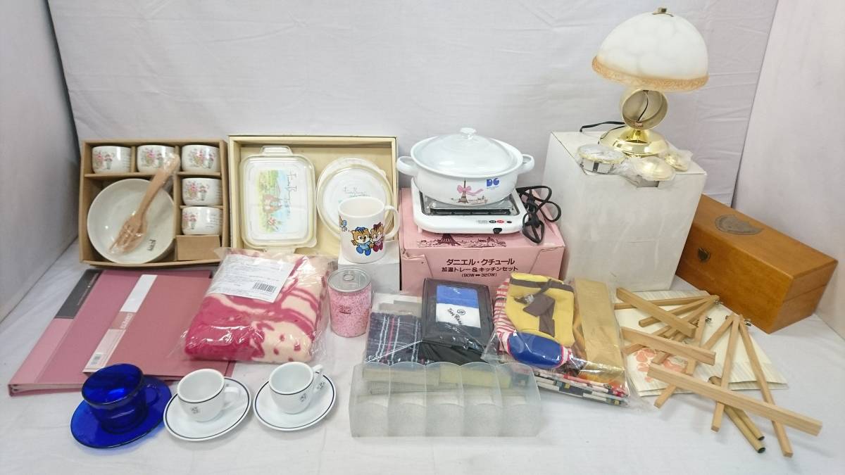 【未使用】【未使用品～USED品】加温トレー&キッチンセット ほか 生活雑貨おまとめセット/カップ&ソーサー/保存容器/洋食器 他/14 ...