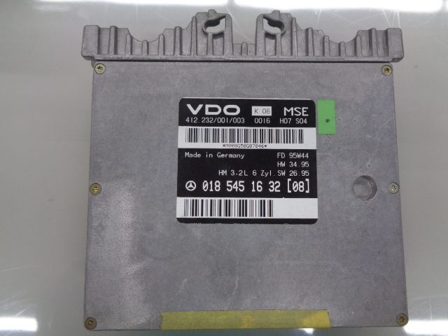 【やや傷や汚れあり】 BENZ.1996年E320.W210.エンジンECU E-210055.現在カタログ品番.0235452432の落札 ...