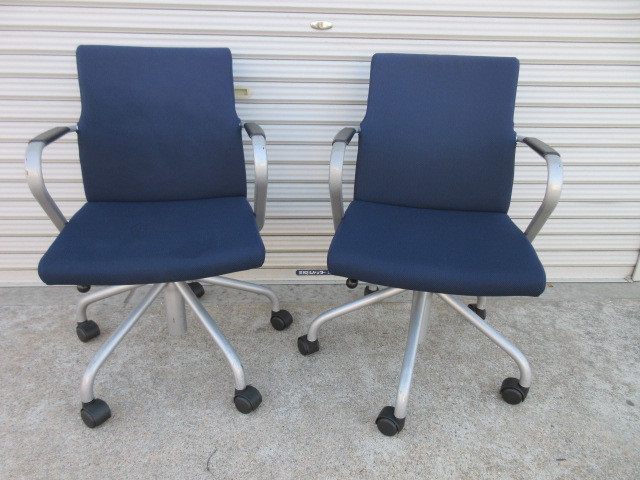 【やや傷や汚れあり】大阪 26WA1764 UCHIDA 内田洋行 ミーティングチェア 肘付 キャスター付 2脚セットML-450 椅子の高さ調節可能 引取可能の落札情報詳細 - Yahoo ...