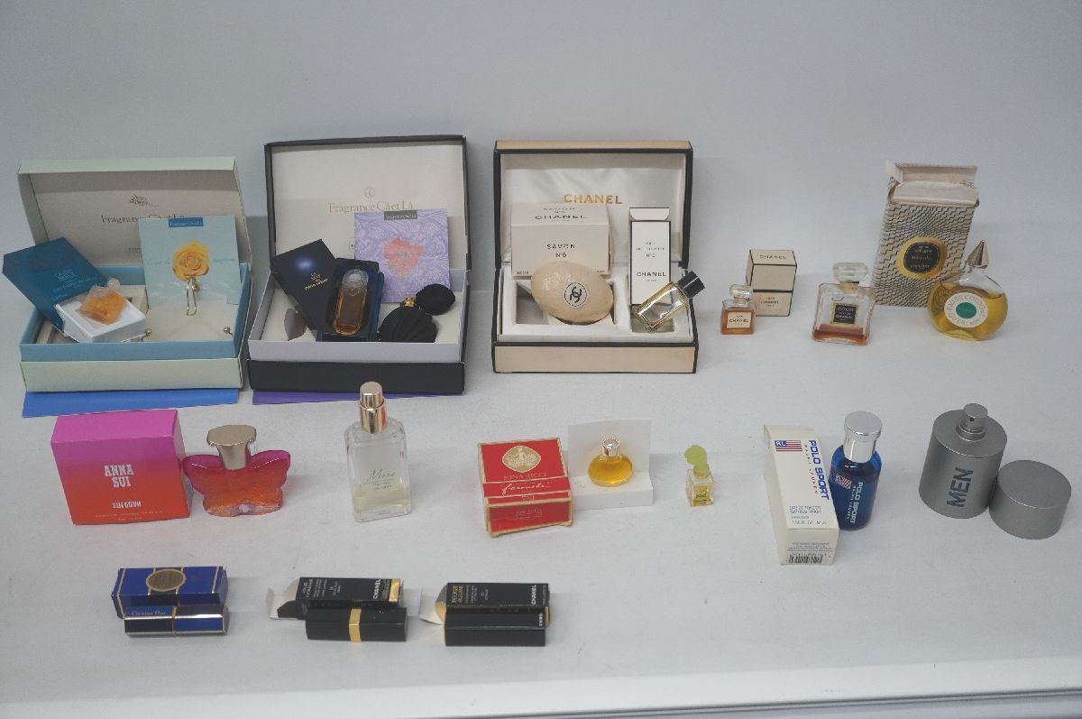 【傷や汚れあり】[10-130] 香水 まとめ CHANEL N°5 Dior Fragrance CaetLa paco rabanne Carolina Herrera 212 ANNI ...