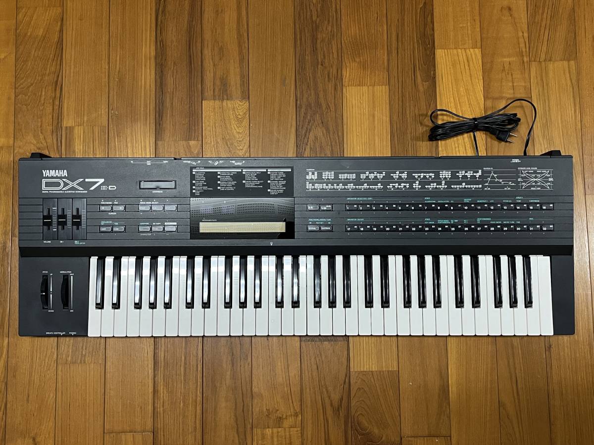 【目立った傷や汚れなし】【美品】YAMAHA デジタルシンセ DX7II-D【 ケース付】の落札情報詳細 - ヤフオク落札価格検索 オークフリー