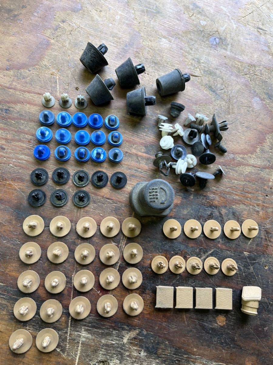 【傷や汚れあり】内装 MAZDA マツダ ユーノス ロードスター Vスペシャル NA6CE NA8C NB6C NB8C NA NB ショートパーツ ボタン リベット クリップの落札情報詳細 ...