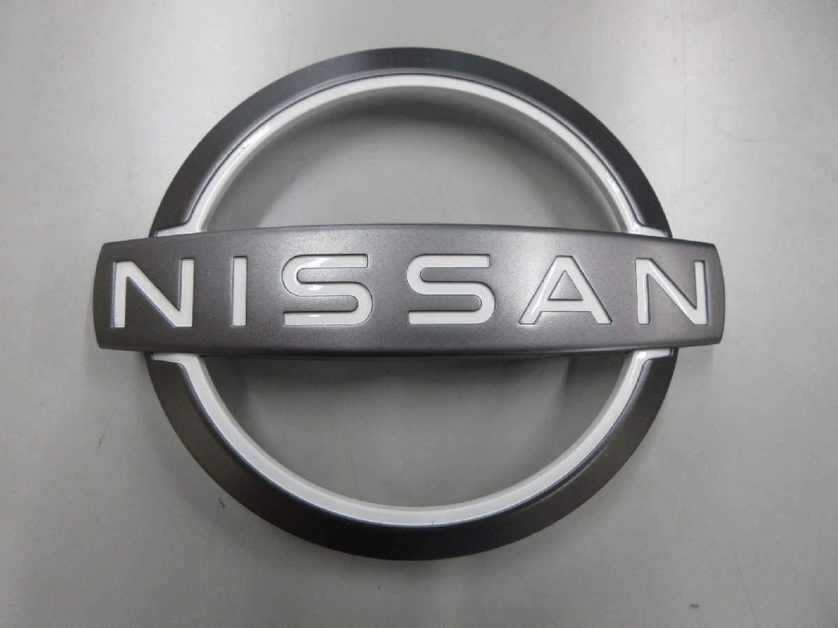 【やや傷や汚れあり】 E13 FE13 ノート オーラ NOTE AURA 純正 フロントグリル エンブレム 日産マーク 62890-6XJ0Aの落札情報詳細 - ヤフオク落札価格検索 オークフリー