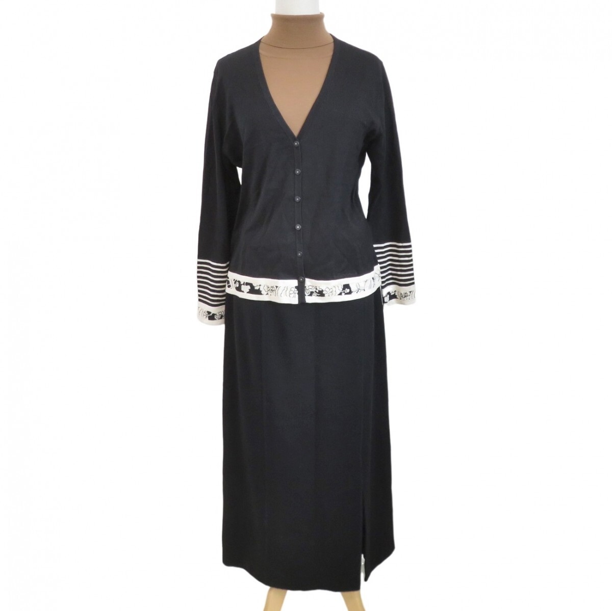 【中古】まとめ 2点 正規品 LEONARD レオナール カーディガン LL ロングスカート 80-101 イタリア製 本物保証 1025-045の落札情報詳細 - Yahoo!オークション ...