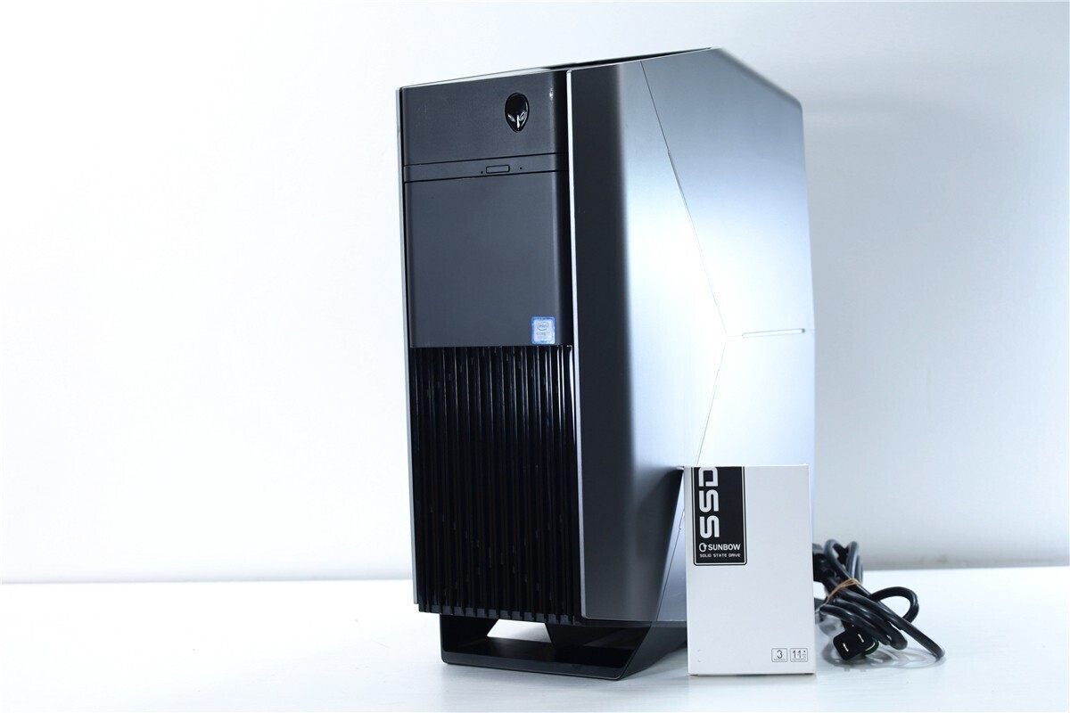 【傷や汚れあり】DELL ゲーミング ALIENWARE AURORA R6 水冷 GTX1080 8GB 七世代★i7 7700K DDR4 ...