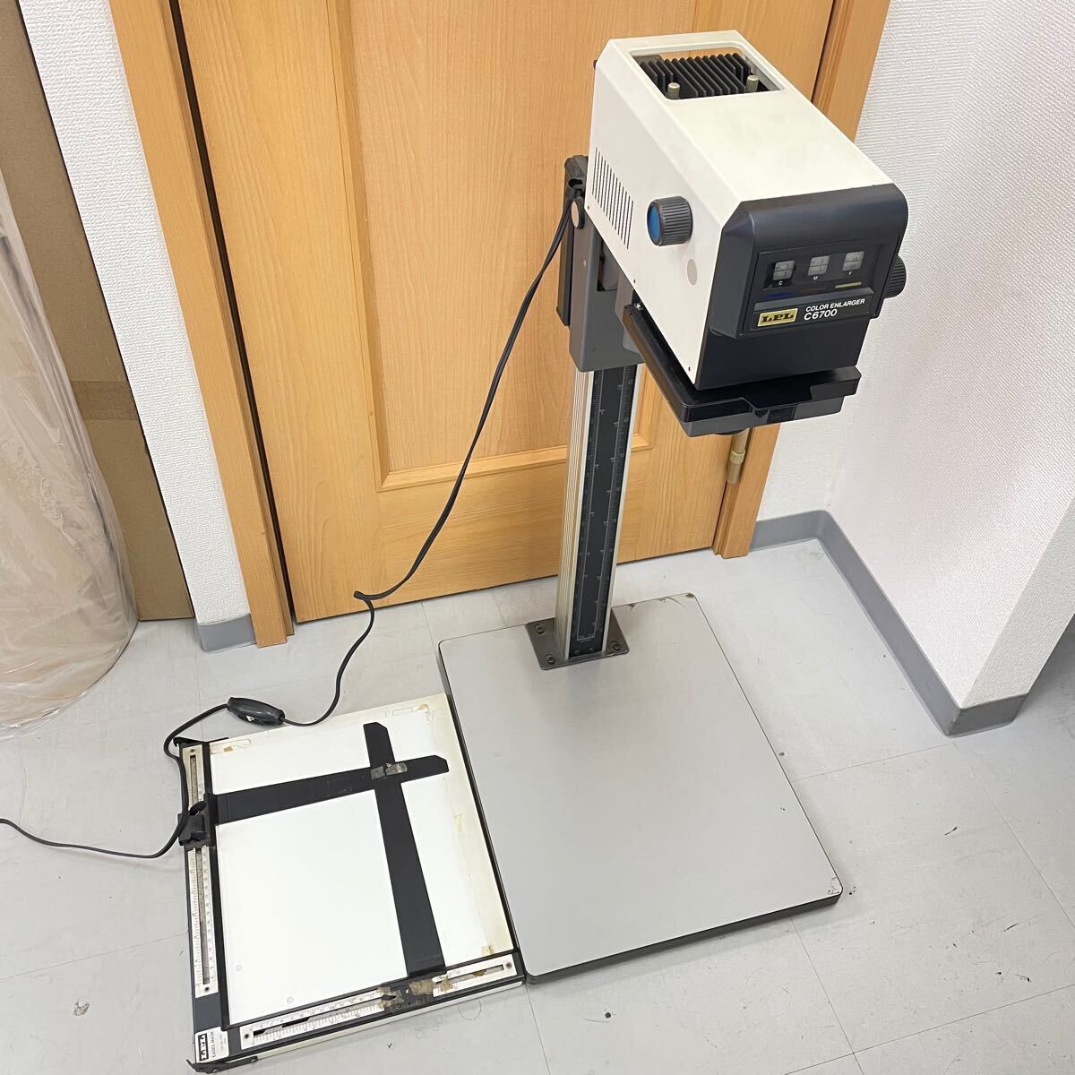 【傷や汚れあり】LPL COLOR ENLARGER C6700 引き伸ばし機 LPL EASEL MASK 通電OK 現状品の落札情報詳細 ...