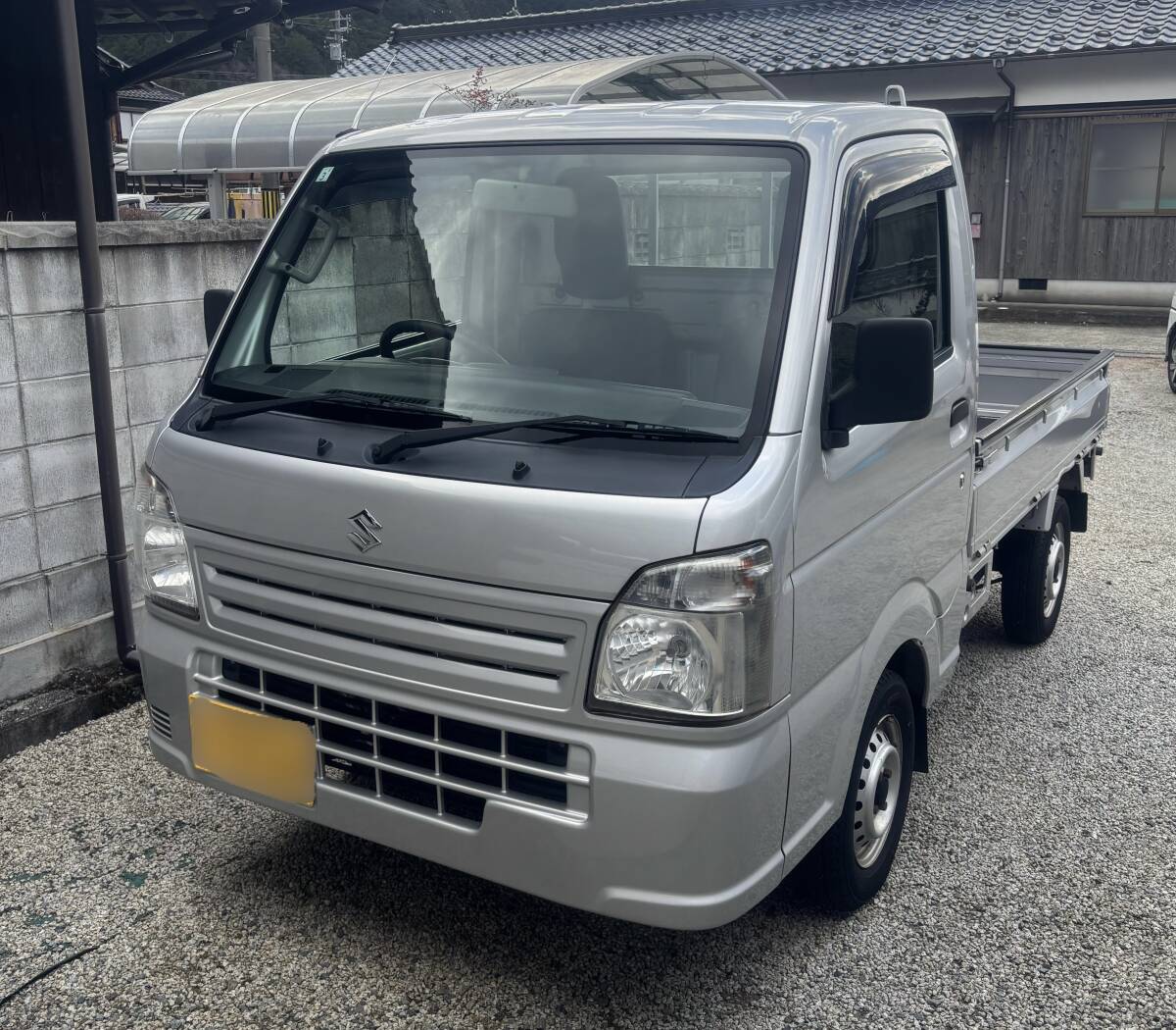 【走行距離 130,300 km】売り切り！平成28年式！【現行DA16T型KCエアコンパワステ4WD】★車検R8年3月迄★5MT・即乗り可能・荷台マット・パートタイム4WD！の落札情報詳細 ...