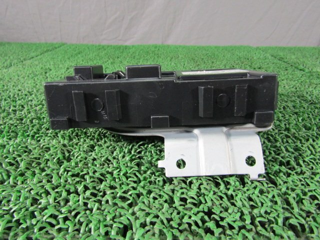 【傷や汚れあり】NISSAN ニッサン ノート 純正 コントロールユニット 116R1-000182 DBA-E12 NOTEBOOK BCM Z12 キューブ K13 マーチの落札情報詳細 ...