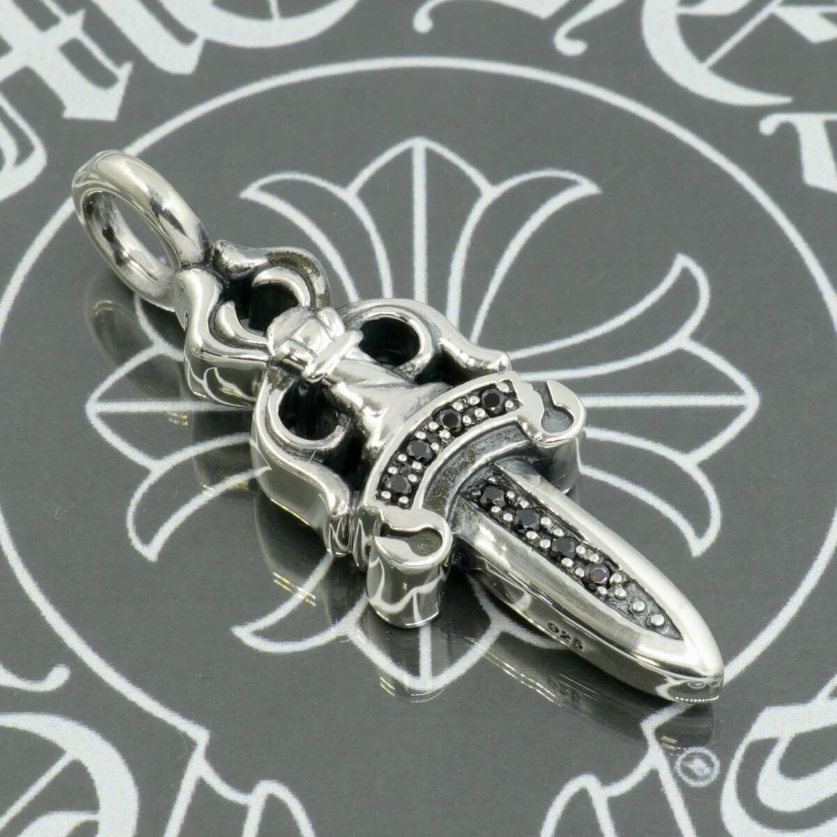 【目立った傷や汚れなし】【CHROME HEARTS】DOUBLE DAGGER PENDANT・パヴェ・1円スタート・ダブル ダガー ペンダントの落札情報詳細 - Yahoo!オークション ...