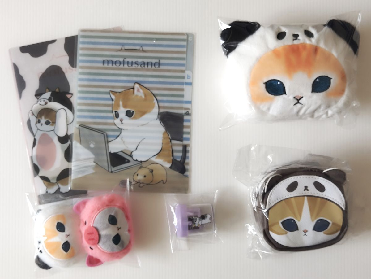 【未使用】台湾 即決♪ モフサンド mofusand A5クリアファイル2枚、鉛筆削り、もふもふポーチ 、ダイカットポーチ、フェイスマスコット2個♪の落札情報詳細 - Yahoo!オークション ...