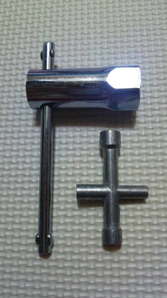 【未使用】京商 インファーノMP11 MP10 MP9 GT3 ホイールナットレンチ 十字レンチ 新品 無限精機 MBX8 MBX7 タミヤ ヨコモ スクエアの落札情報詳細 - Yahoo ...