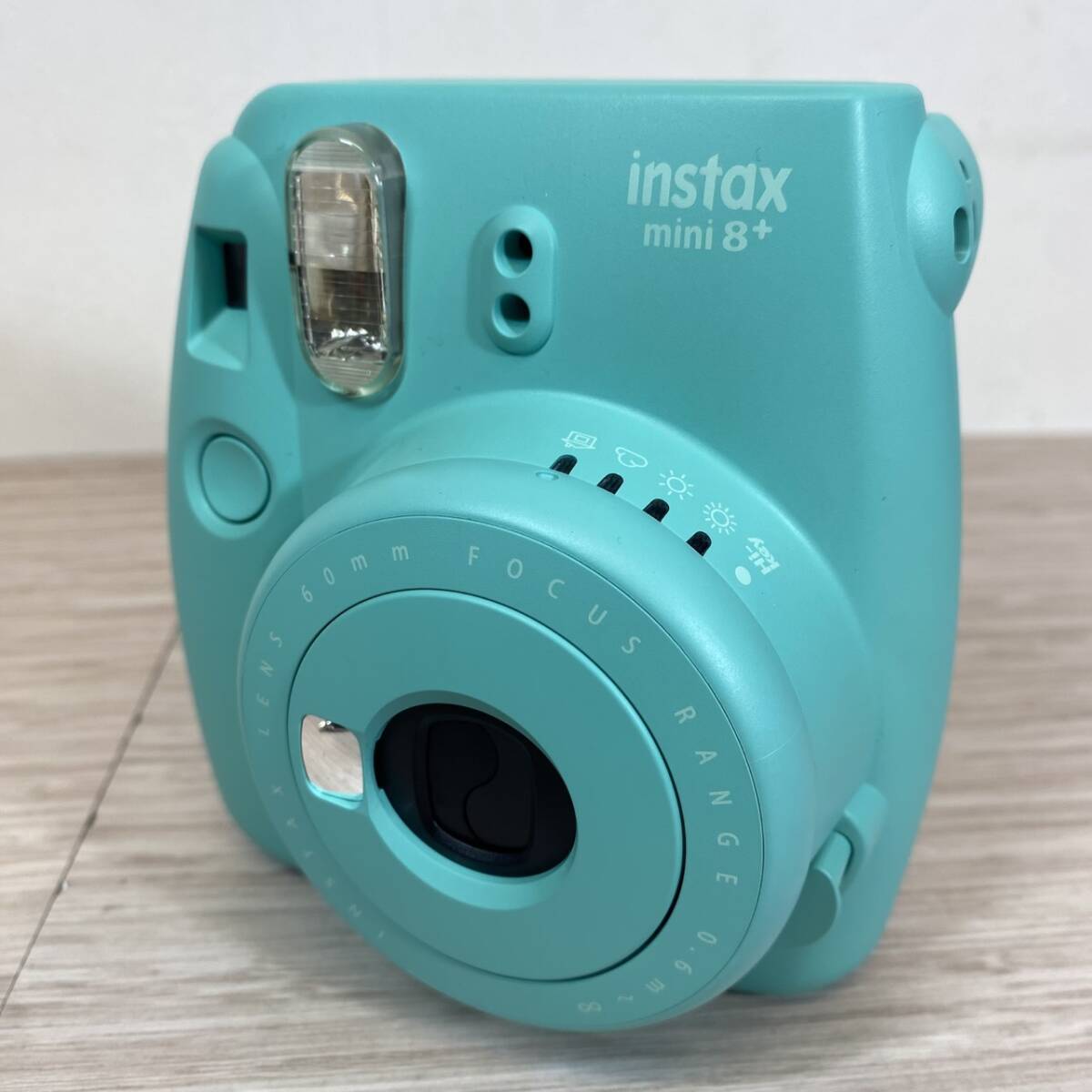 【未使用に近い】 【MH-1896】中古美品 FUJIFILM 富士フイルム インスタントカメラ instax mini 8 チェキ ブルー ...