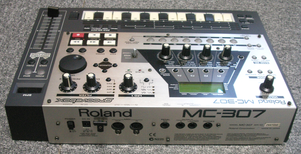 Roland MC-307 groovebox（本体のみ）※ジャンク扱い ローランド グルーヴボックスの落札情報詳細 - Yahoo ...