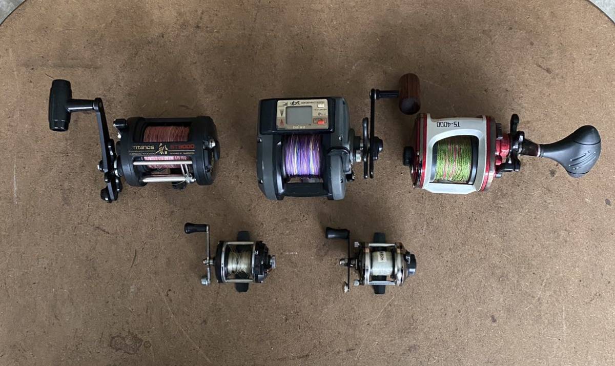【やや傷や汚れあり （詳細）】ベイトリール まとめ / Daiwa TANASENSOR GS-40 速攻 / SHIMANO TITANOS 船 GT3000 / RYOBI チヌ ...