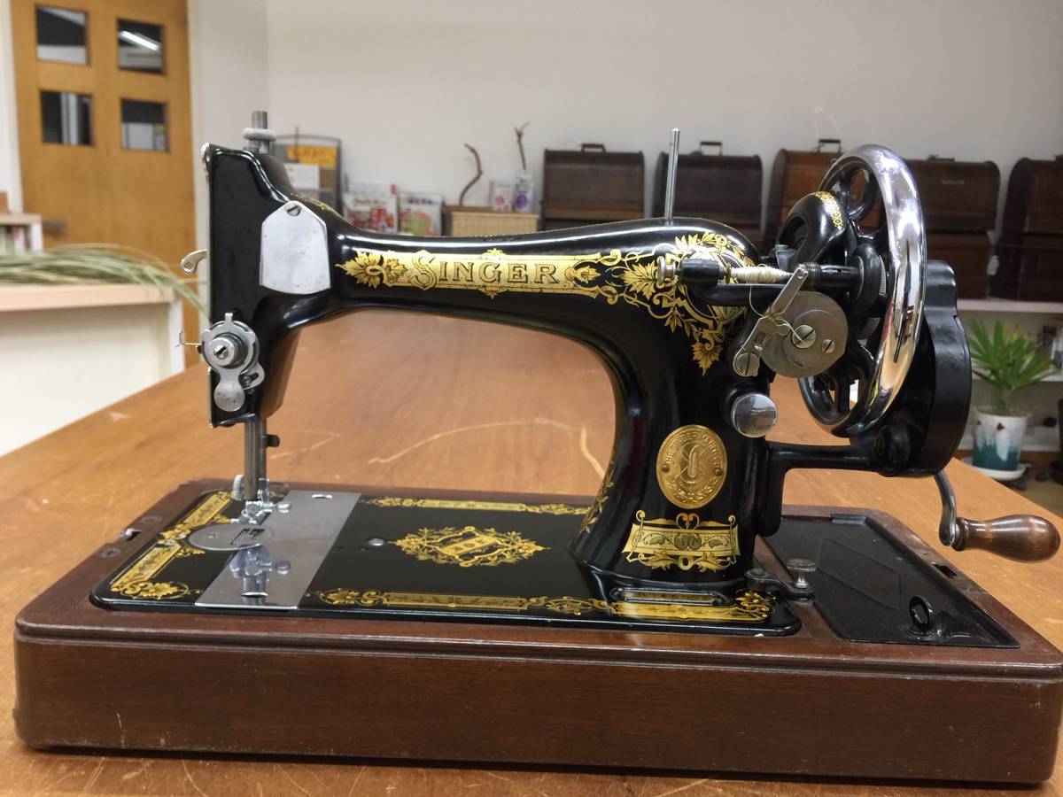 【やや傷や汚れあり】|EB945839| Singer UK 1938年 シンガーModel 28K Victorian 手回し ミシン ...