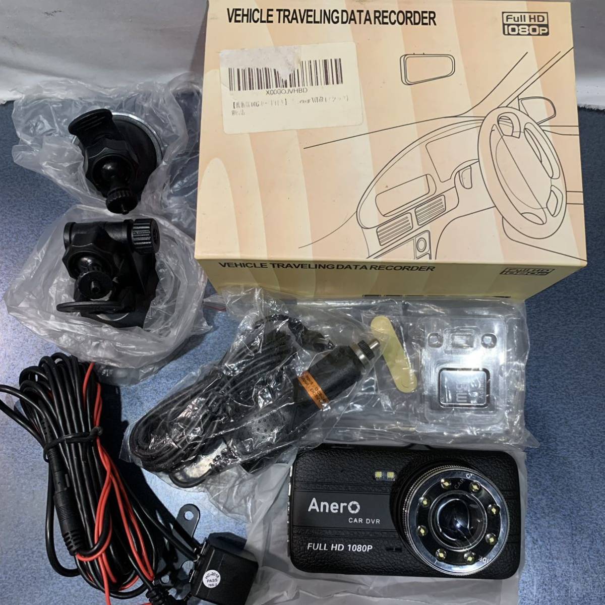 【未使用】未使用品 Vehicle traveling Data recorder ドライブレコーダー 吸盤付スタンド/シガー電源など付き 未 ...