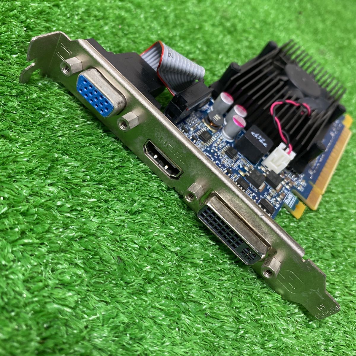 【傷や汚れあり】GGA76-187 激安 グラフィックボード NVIDIA P1310 0TNYYF 認識.画像出力のみ確認 中古 同梱可能の ...