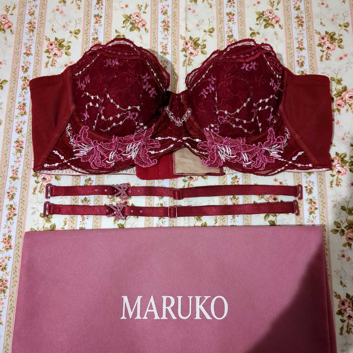 【目立った傷や汚れなし】マルコ B70 ブラジャー ブラ イットタイトカム レッド 赤 限定 MARUKO 補正 14 レアの落札情報詳細 - ヤフオク落札価格検索 オークフリー