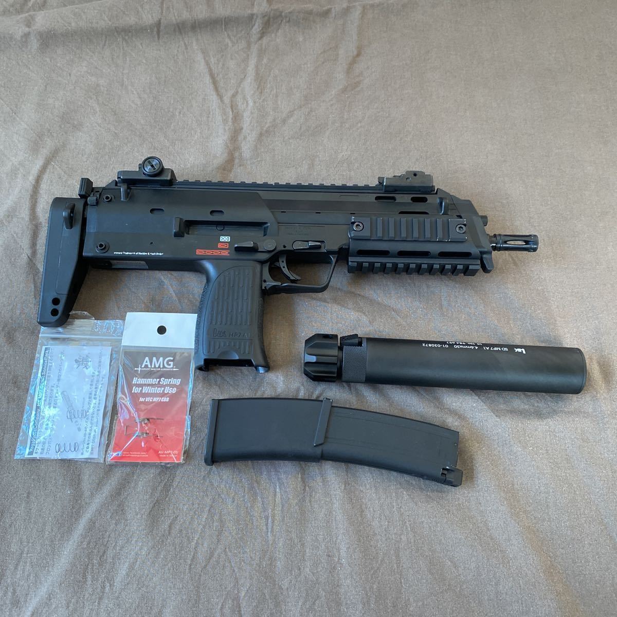 【目立った傷や汚れなし】VFC UMAREX MP7A1 Navy Gen2 GBBガスブロ seals devgru 純正サプレッサー付 ...