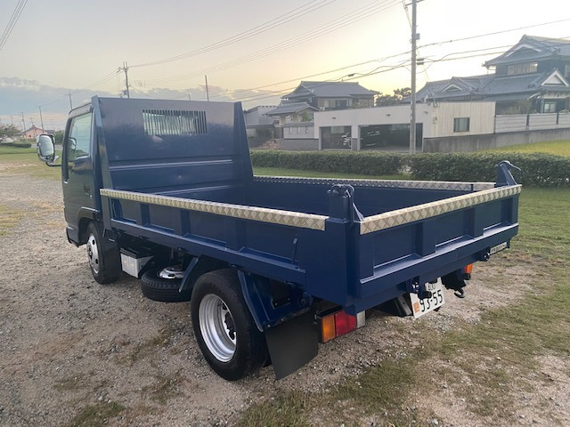 【やや傷や汚れあり】平成18年 マツダ タイタン 低床 2t ダンプ ETC 5MT@車選びドットコム の落札情報詳細| ヤフオク落札価格情報 オークフリー