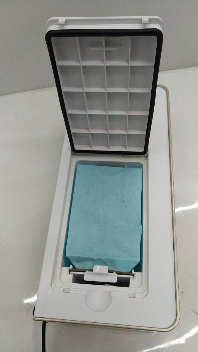 【やや傷や汚れあり】送料無料h35225 CCP 電気ちりとり フロアワイパー専用 ZN-DP24-WH 2018年製の落札情報詳細 - Yahoo!オークション落札価格検索 オークフリー