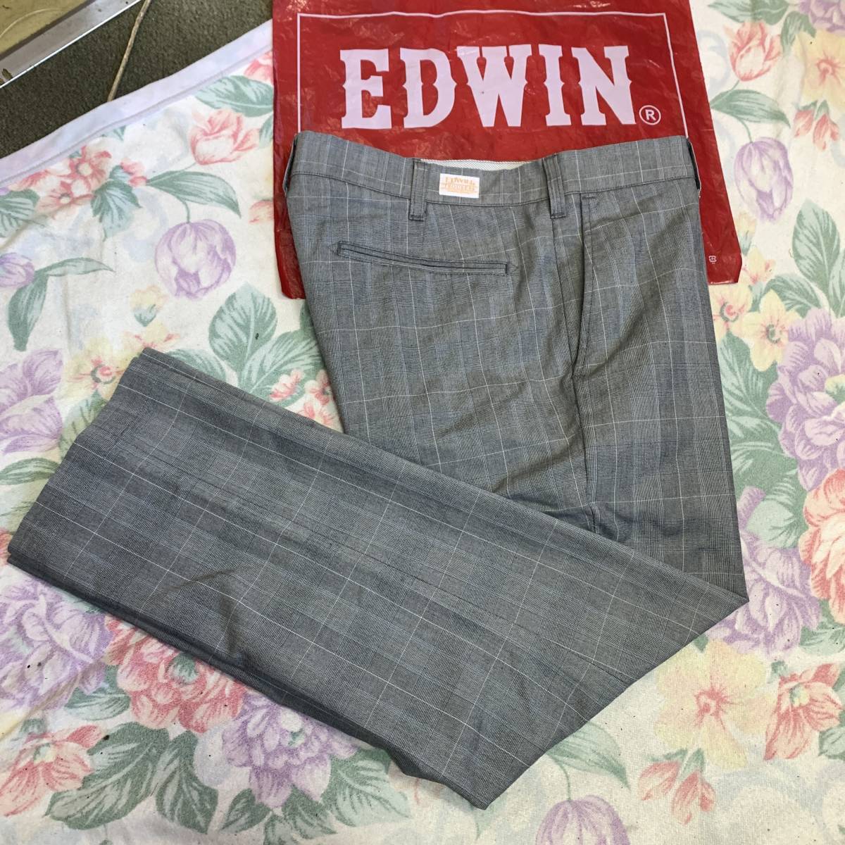 【目立った傷や汚れなし】★美品/サイズ34/88～90cm★EDWIN K502 KHAKI TROUSERS★秋モデル/グレンチェック/ウエスト伸縮/4P/ストレッチパンツ★ライトグレー系 ...
