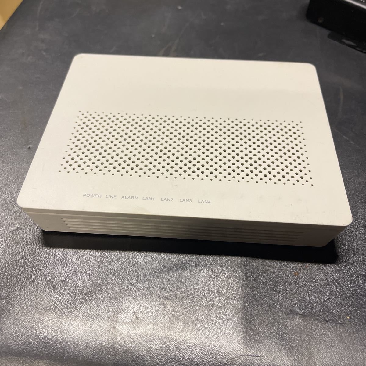 【やや傷や汚れあり】「B601」EchoLife HG8040H GPON Terminal HUAWEI 現状出品 通電ok 電源アダプター ...