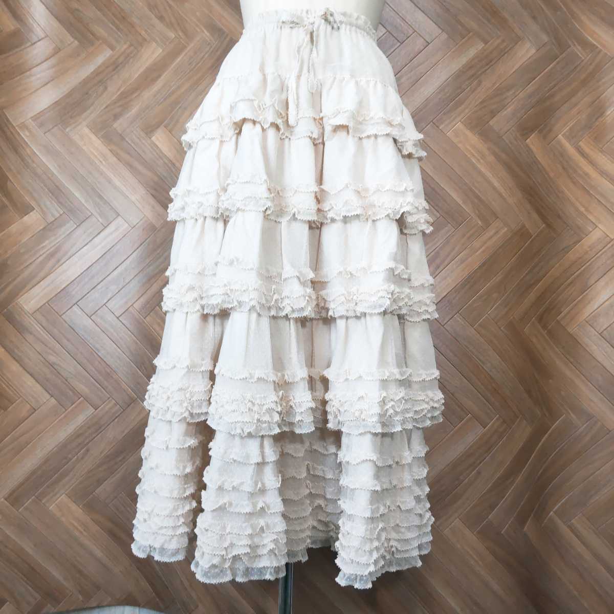 【未使用】002 【未使用タグ付き】ピンクハウス PINK HOUSE フリル ロングスカートの落札情報詳細 - ヤフオク落札価格検索 オークフリー