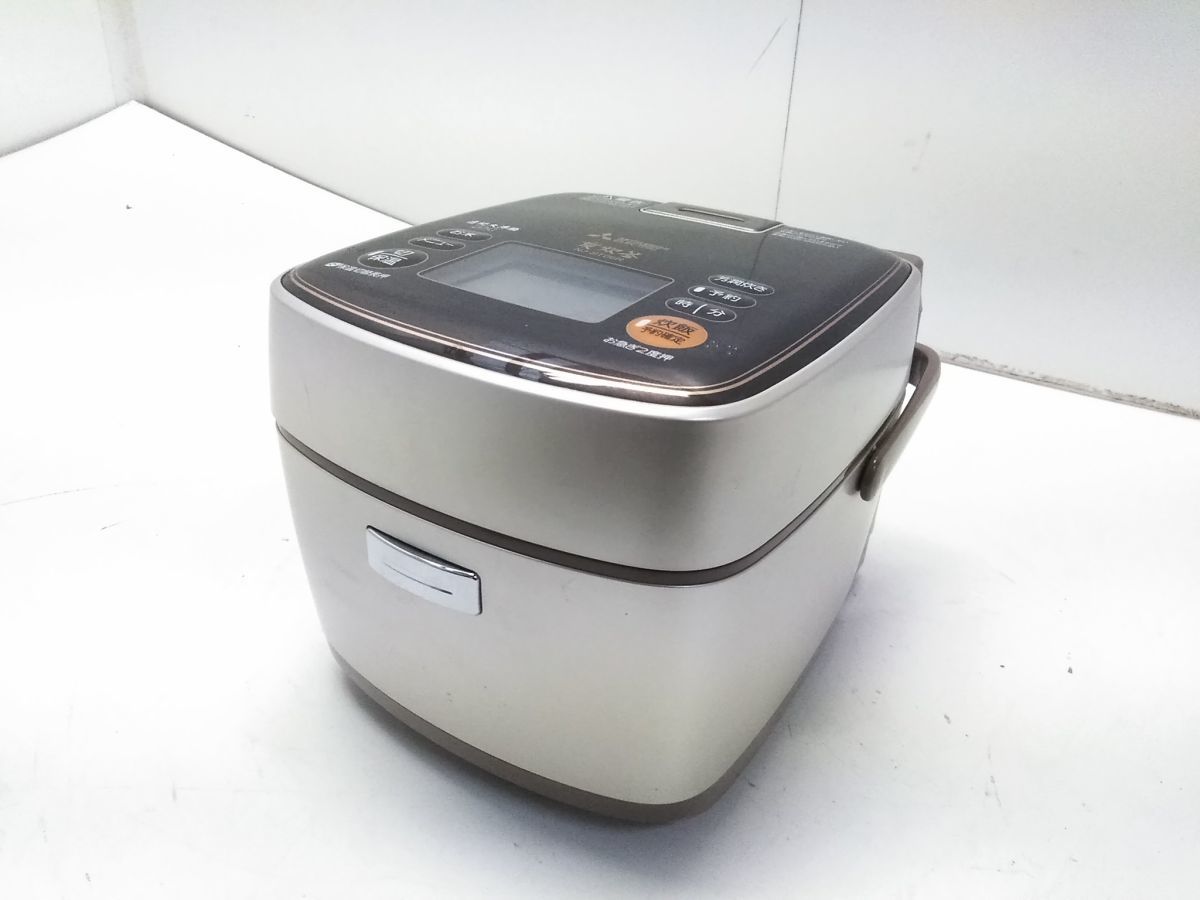 【やや傷や汚れあり】 MITSUBISHI 三菱 NJ-ST06R IH炊飯ジャー 3.5合 炭炊釜 炊飯器 2016年製 C-12249 @100 の落札情報詳細 - ヤフオク落札価格検索 ...