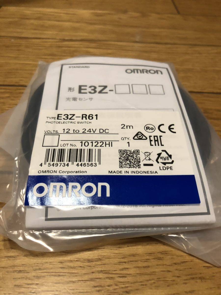 【未使用】オムロン E3Z-R61 2M アンプ内蔵形光電センサ 回帰反射形 コード引き出しタイプ 検出距離4m NPN出力 全国送料無料 の落札情報詳細| ヤフオク落札価格情報 オークフリー