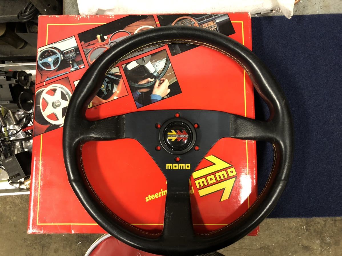 【やや傷や汚れあり】MOMO モモ VELOCE RACING ヴェローチェ レーシング ステアリングホイール 約34cm ブラック×イエロー ...