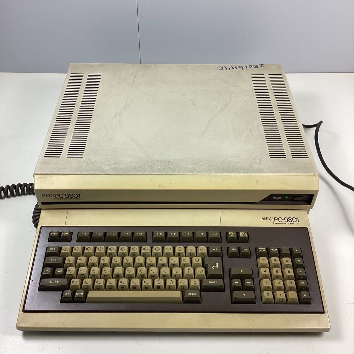 【傷や汚れあり】o3446 NEC PC-9801 PERSONAL COMPUTER PC98 パソコン 昭和レトロ 当時物 中古品 動作 ...