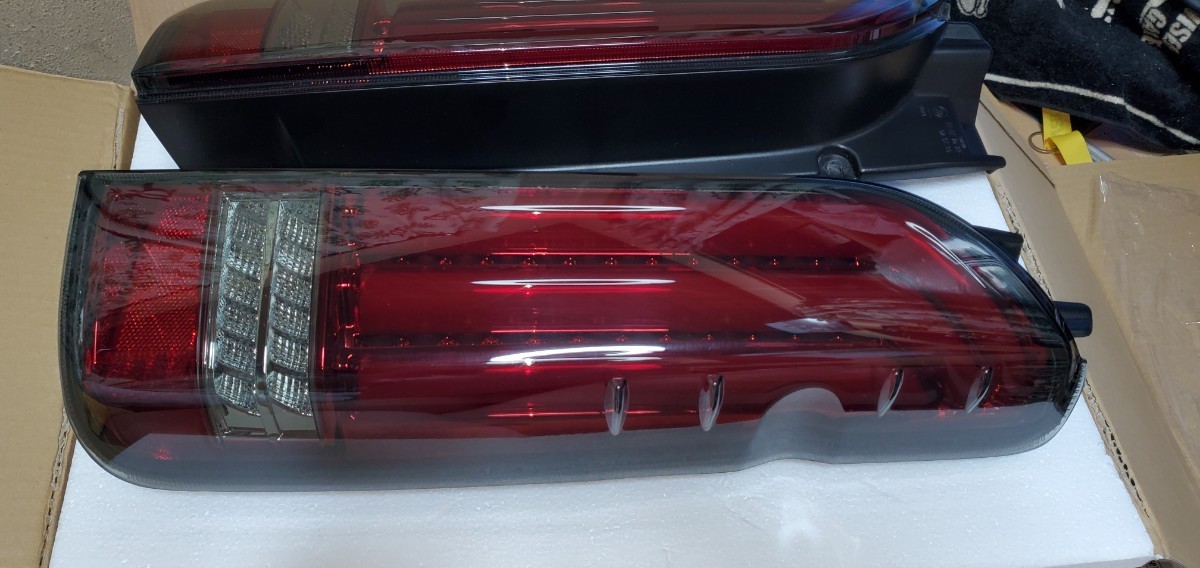 【目立った傷や汚れなし】ハイエース FLEX ULTIMATE LED ヴァレンティREVO type2 テールランプ シーケンシャル 美品の落札情報詳細 - Yahoo!オークション落札価格 ...