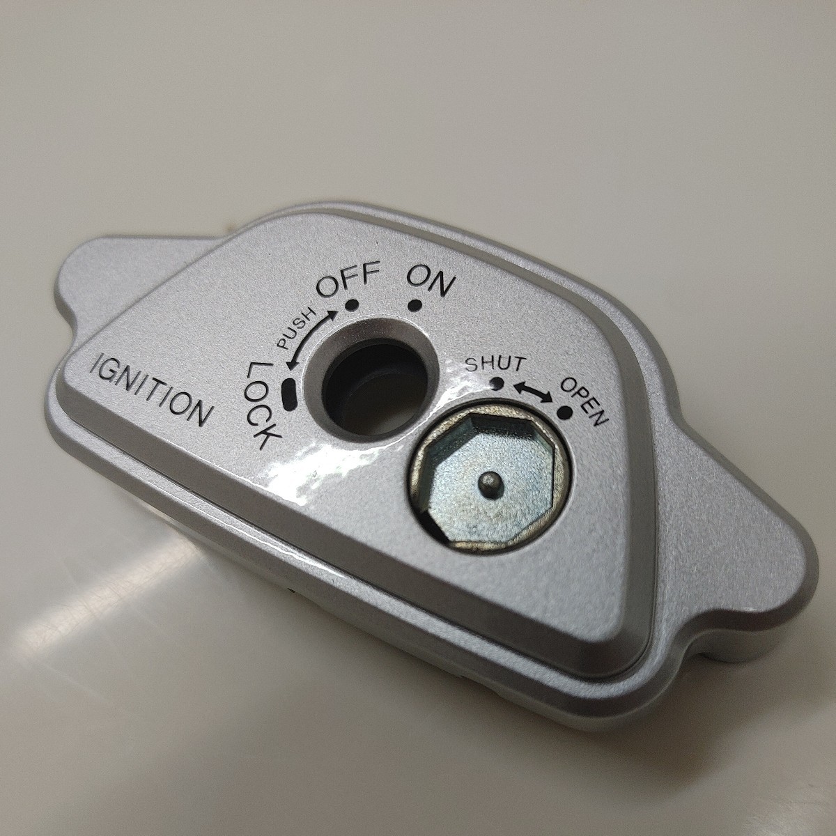 【未使用に近い】PS250 キーシャッター キーカバー カウル シャッターキーの落札情報詳細 - Yahoo!オークション落札価格検索 オークフリー