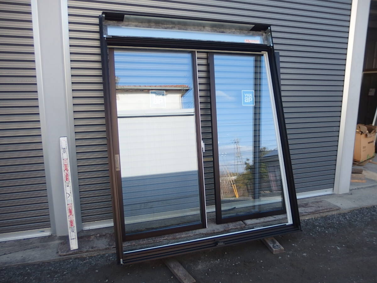 【傷や汚れあり】在庫品 アルミサッシ LowE 透明 ペアガラス YKK エピソードⅡ防火窓 シャッター 引違い窓 16518 ブラック その1の落札情報詳細 - Yahoo!オークション落札 ...
