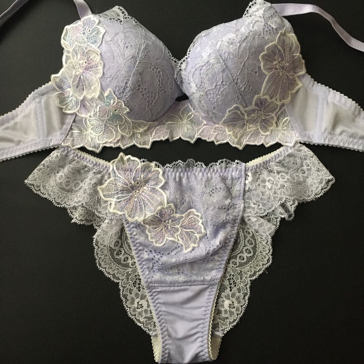 【未使用】サルート ワコール 47Gモーリシャス ブラジャーD65 ソングM Tバック ショーツの落札情報詳細 - ヤフオク落札価格検索 オークフリー