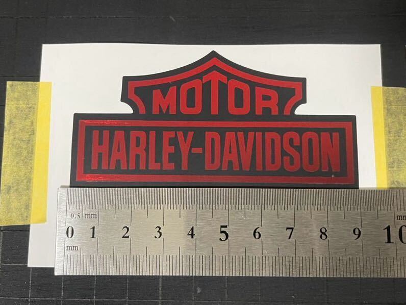 【未使用】ハーレー純正タイプ バー＆シールド 背面艶消し黒×文字赤箔×防水艶消し仕上げ 90mm×68mm 2枚1セット①レッドリーフの落札情報詳細 - Yahoo!オークション落札価格検索 ...